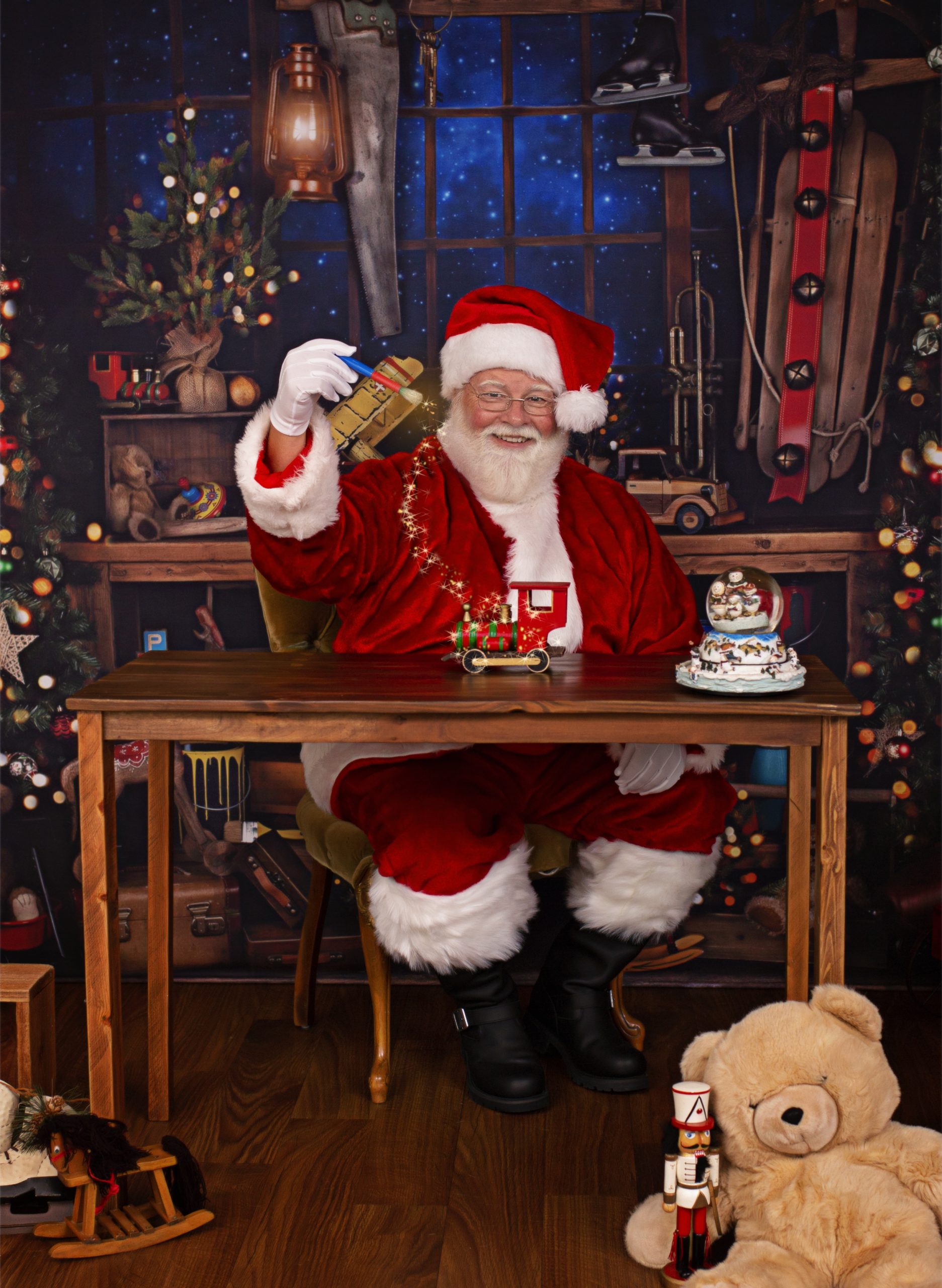 Gallery – Santa At Work